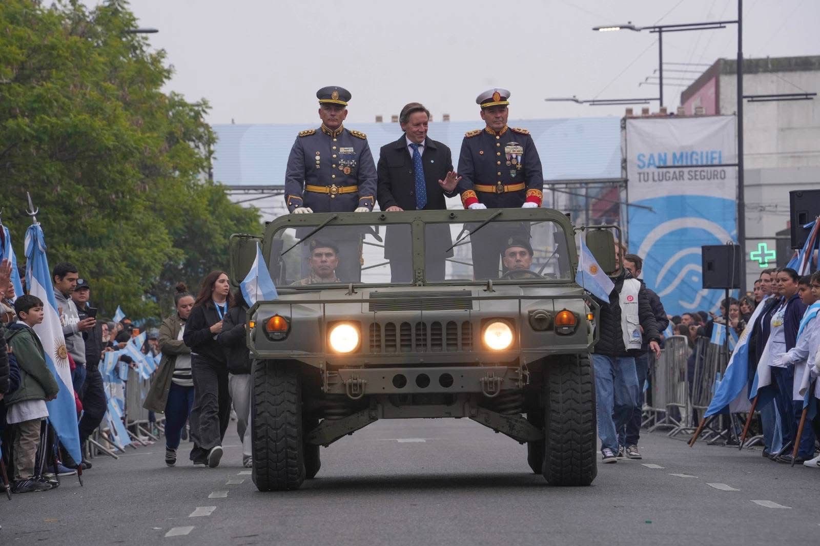 Se realizó en San Miguel el tradicional desfile patrio por el 25 de ...
