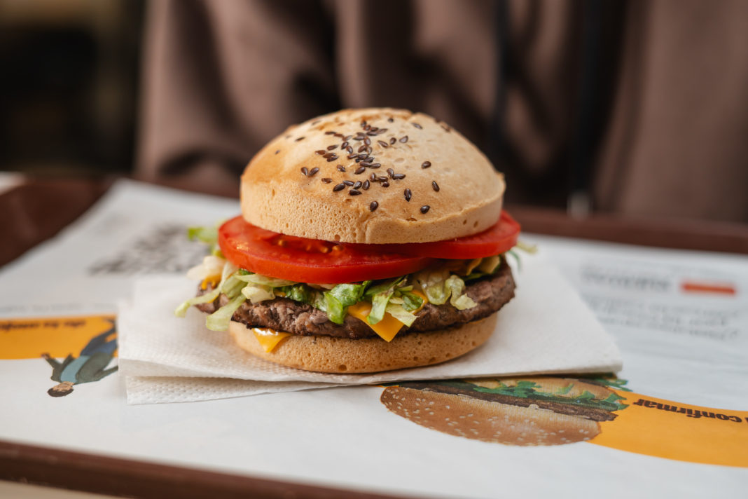 McDonald’s amplia su menú con una nueva opción de pan sin gluten | Zona ...